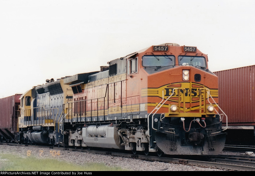 BNSF 5457 West